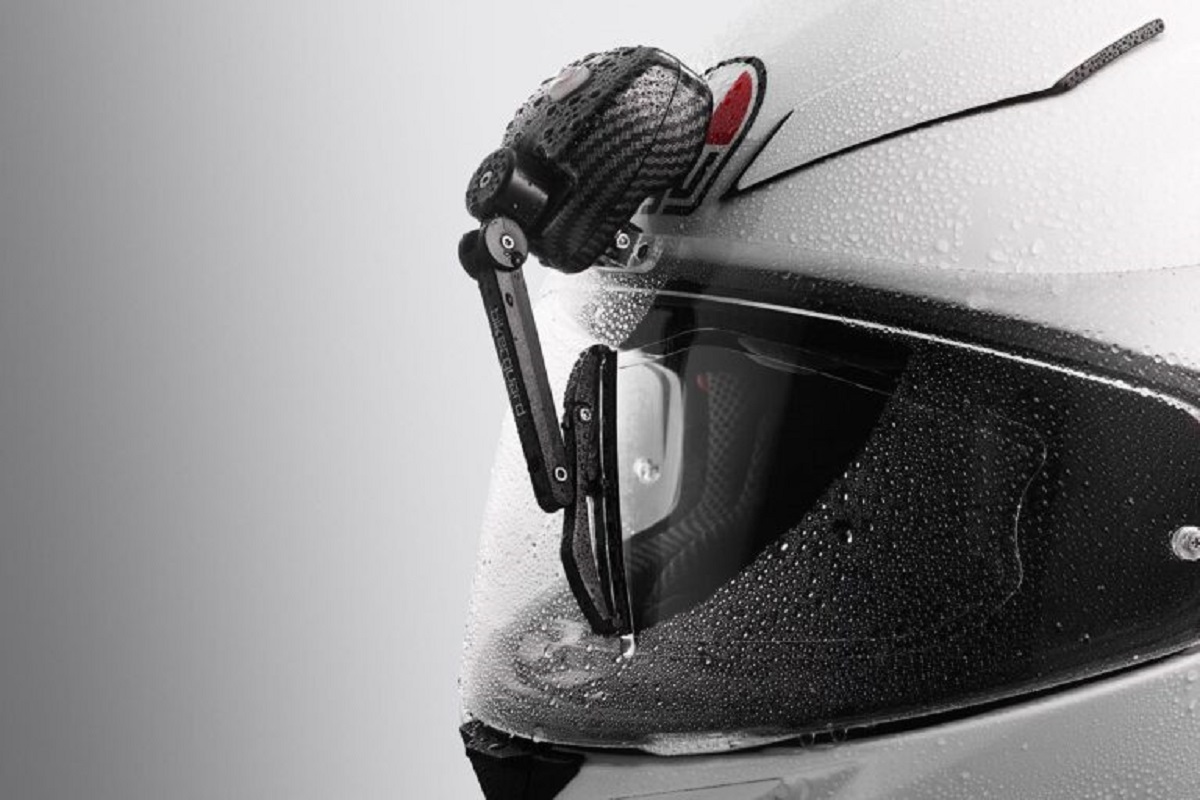 Bikerguard: the windshield wiper concept for motorcycle helmets